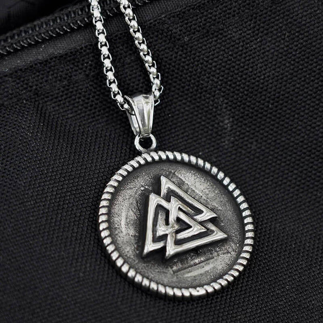 valknut pendant
