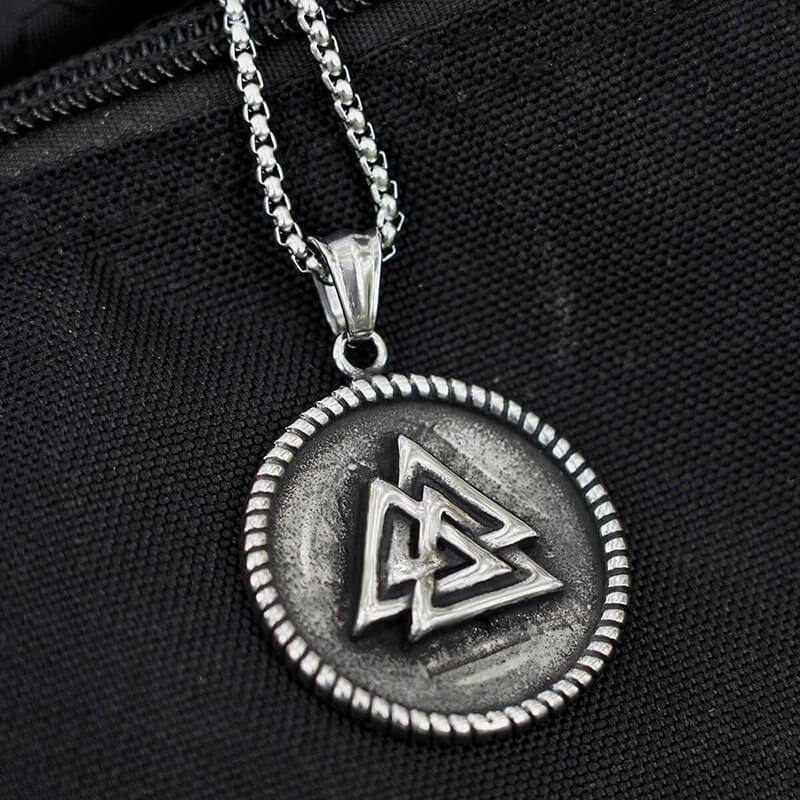 valknut pendant silver